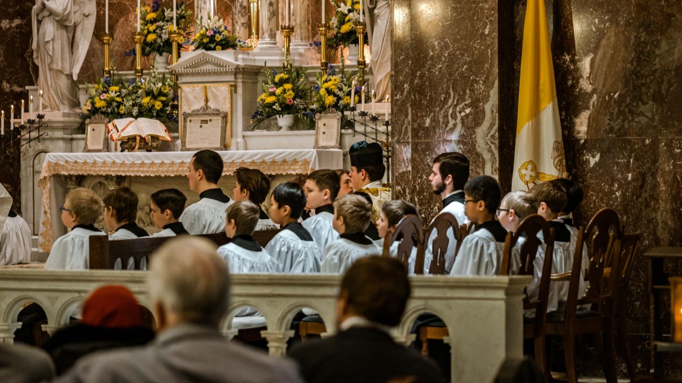 How to Celebrate the Feast of the Holy Face without a Mass